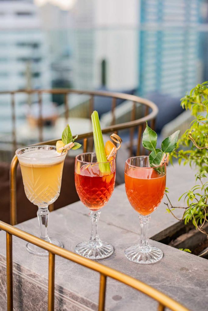 The Upscale Cocktail Adventure at High-End Rooftop Bars in Queens ...